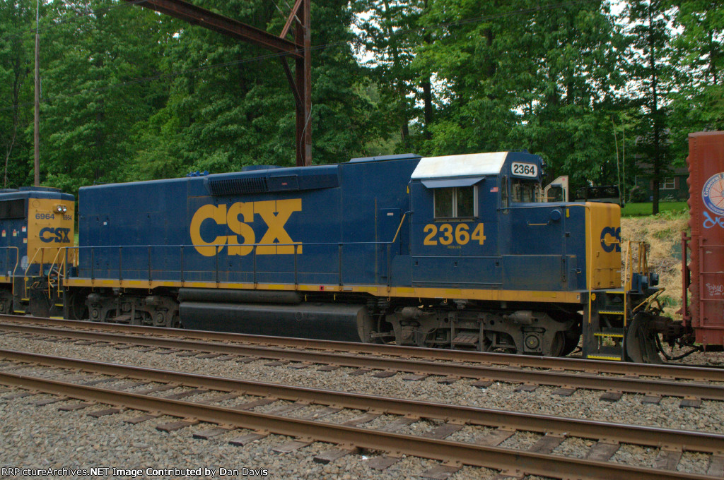 CSX Road Slug 2364 on Q300-27